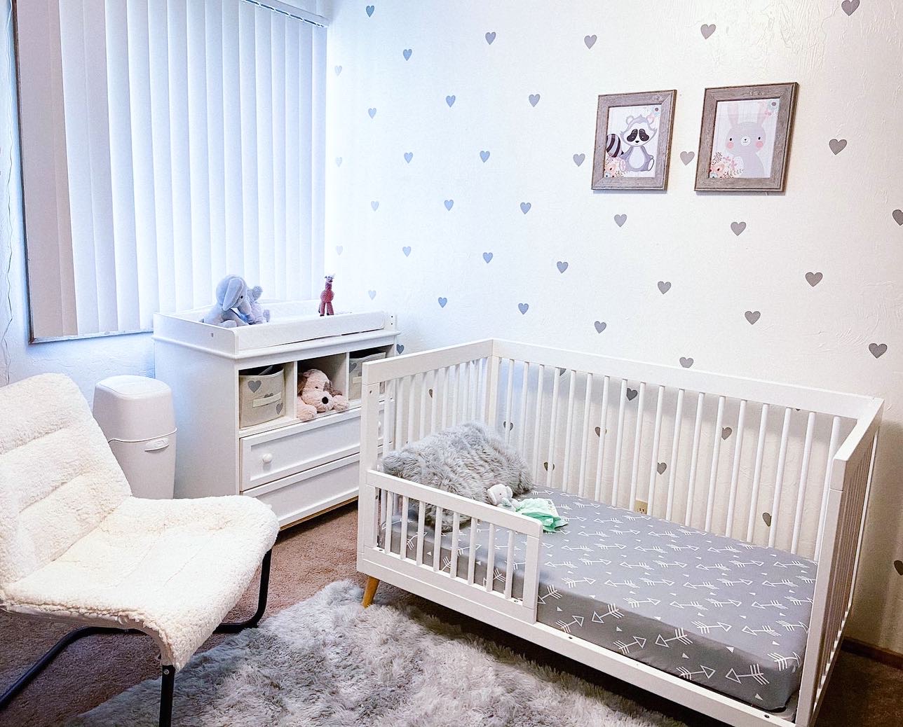 Jordan 4-In-1 Convertible Crib - Delta Children