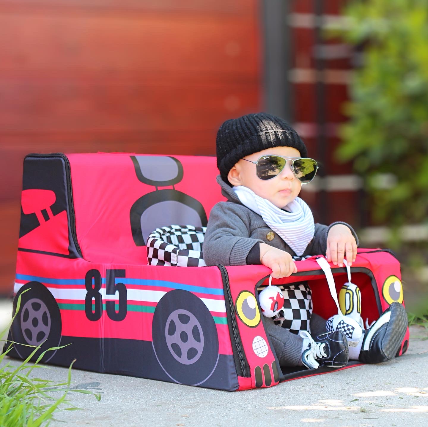 Racecar Sit N Play Portable Activity Seat for Babies - Delta Children